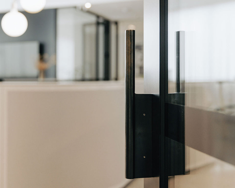 Casts Pull 01 – Petra