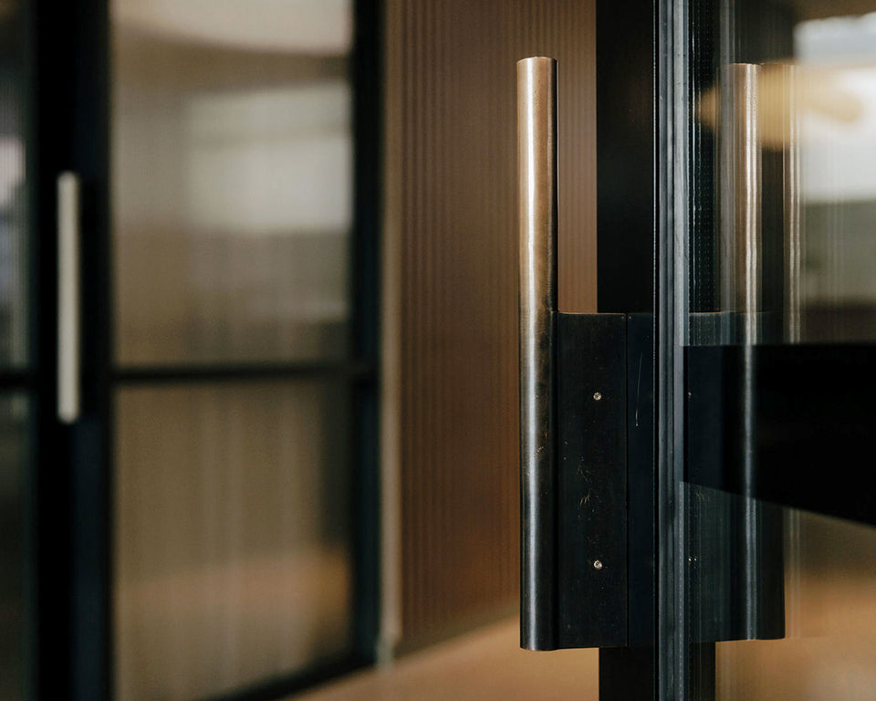 Casts Pull 01 – Petra